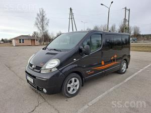 Черный Рено Трафик 2005 в Огре, объемом двигателя 2.50 л и пробегом 315 тыс. км за 7800 €, фото  на AUTOMOTO.COM.LV