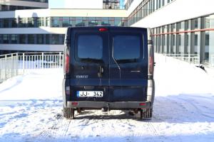 Black Renault Trafic 2005 in Riga, with an engine capacity of 2.50 L and mileage of 387 thousand km for 3980 €, photo 8 on AUTOMOTO.COM.LV