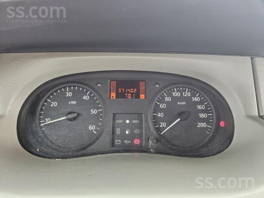 Black Renault Trafic 2005 in Saldus, with an engine capacity of 1.90 L and mileage of 371 thousand km for 4200 €, photo 11 on AUTOMOTO.COM.LV