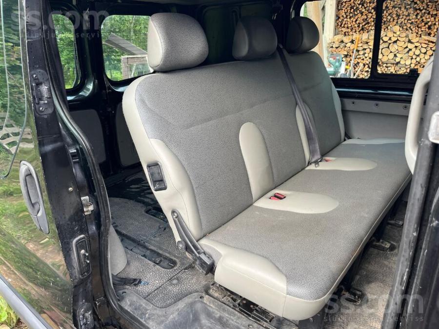 Melns Renault Trafic 2005 Rīga, ar dzinēja tilpumu 2.50 L un nobraukumu 265 tūkst. km par 1399 €, foto 7 vietnē AUTOMOTO.COM.LV