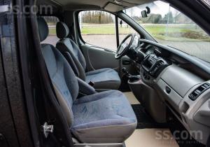 Melns Renault Trafic 2006 Cēsis, ar dzinēja tilpumu 2.50 L un nobraukumu 468 tūkst. km par 3950 €, foto 18 vietnē AUTOMOTO.COM.LV
