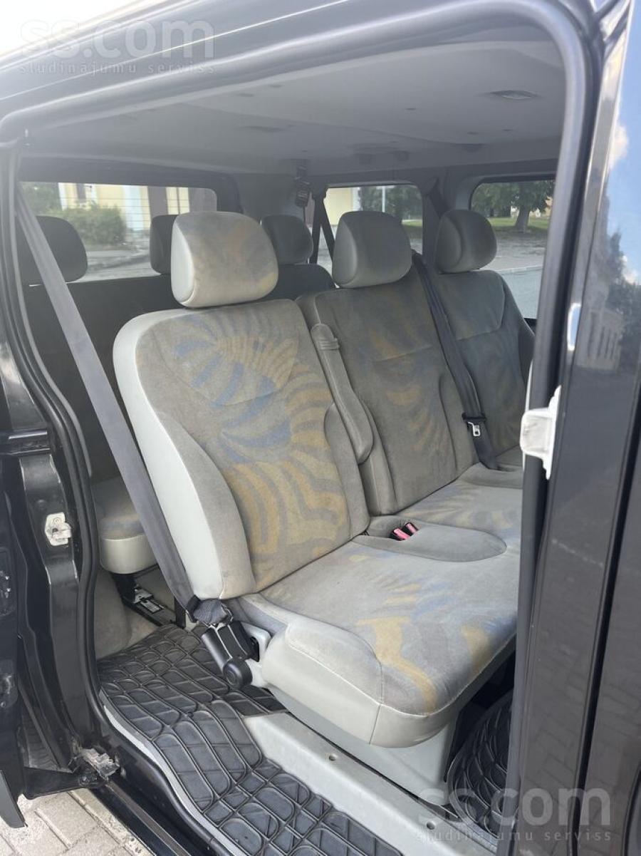 Melns Renault Trafic 2006 Rēzekne, ar dzinēja tilpumu 1.90 L un nobraukumu 337 tūkst. km par 6300 €, foto 11 vietnē AUTOMOTO.COM.LV