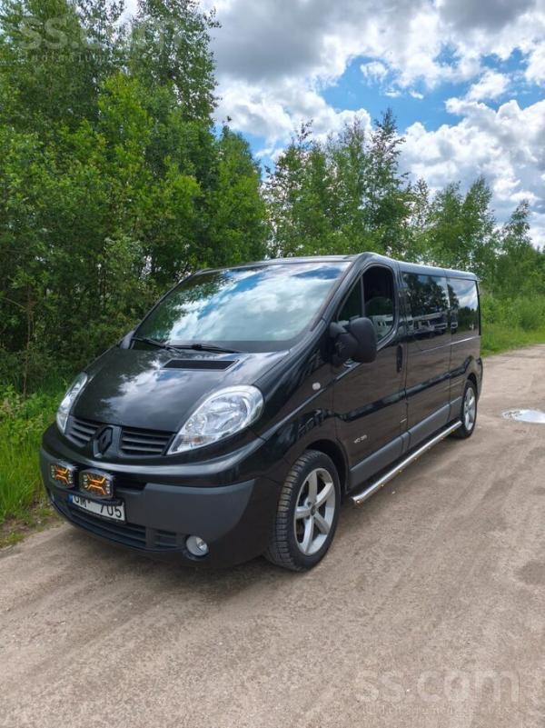 Melns Renault Trafic 2007 Liepāja, ar dzinēja tilpumu 2.50 L un nobraukumu 336 tūkst. km par 8600 €, foto 1 vietnē AUTOMOTO.COM.LV