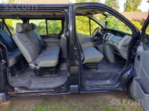 Black Renault Trafic 2007 in Saldus, with an engine capacity of 2.00 L and mileage of 400 thousand km for 3850 €, photo 6 on AUTOMOTO.COM.LV