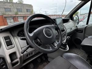 Black Renault Trafic 2007 in Daugavpils, with an engine capacity of 2.00 L and mileage of 419 thousand km for 5490 €, photo 13 on AUTOMOTO.COM.LV