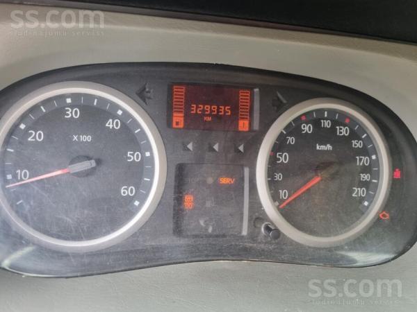 Black Renault Trafic 2008 in Tallinn, with an engine capacity of 2.30 L and mileage of 330 thousand km for 3500 €, photo 6 on AUTOMOTO.COM.LV