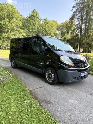 Black Renault Trafic 2008 in Valmiera, with an engine capacity of 2.00 L and mileage of 202 thousand km for 5500 €, photo 2 on AUTOMOTO.COM.LV