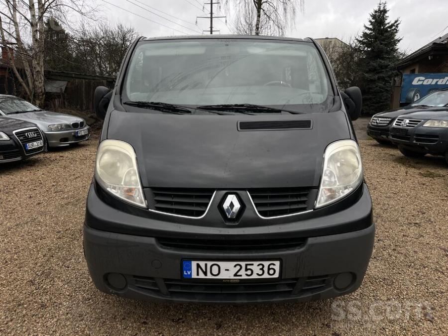 Black Renault Trafic 2008 in Riga, with an engine capacity of 2.00 L and mileage of 0 thousand km for 5490 €, photo 3 on AUTOMOTO.COM.LV