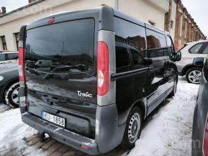 Black Renault Trafic 2008 in Riga, with an engine capacity of 2.00 L and mileage of 261 thousand km for 6300 €, photo 4 on AUTOMOTO.COM.LV