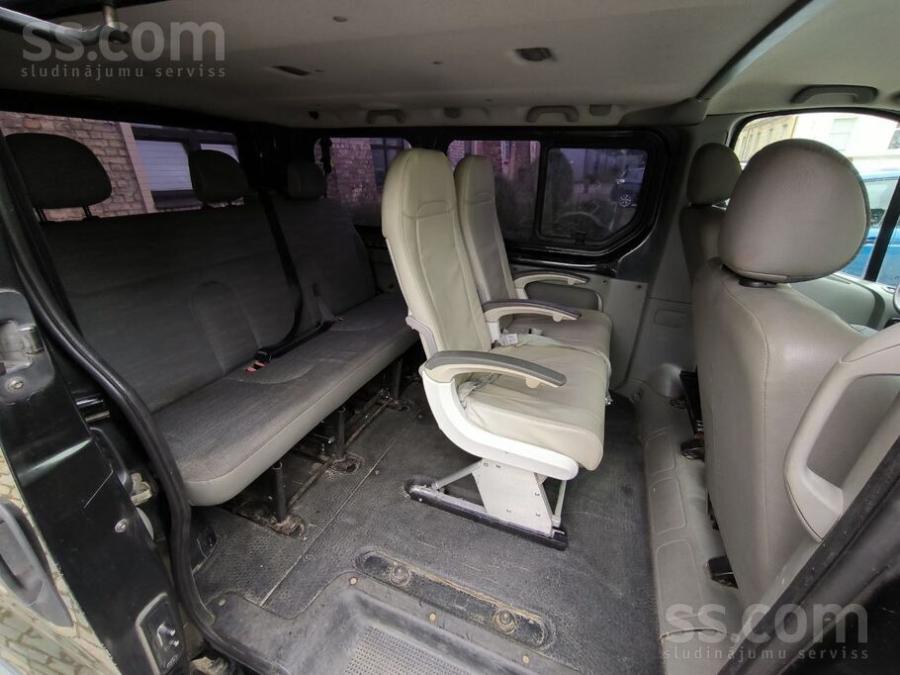 Black Renault Trafic 2008 in Riga, with an engine capacity of 2.00 L and mileage of 261 thousand km for 6300 €, photo 10 on AUTOMOTO.COM.LV
