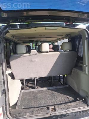 Black Renault Trafic 2008 in Ogre, with an engine capacity of 2.00 L and mileage of 351 thousand km for 5200 €, photo 14 on AUTOMOTO.COM.LV