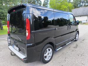Melns Renault Trafic 2008 Valmiera, ar dzinēja tilpumu 2.50 L un nobraukumu 378 tūkst. km par 6550 €, foto 8 vietnē AUTOMOTO.COM.LV