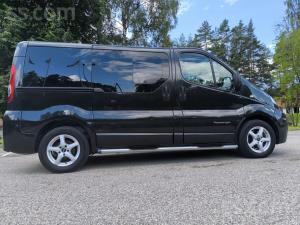 Melns Renault Trafic 2008 Valmiera, ar dzinēja tilpumu 2.50 L un nobraukumu 378 tūkst. km par 6550 €, foto 10 vietnē AUTOMOTO.COM.LV