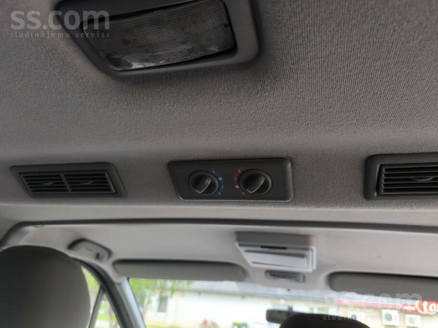 Melns Renault Trafic 2008 Valmiera, ar dzinēja tilpumu 2.50 L un nobraukumu 378 tūkst. km par 6550 €, foto 16 vietnē AUTOMOTO.COM.LV