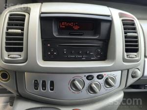 Melns Renault Trafic 2008 Valmiera, ar dzinēja tilpumu 2.50 L un nobraukumu 378 tūkst. km par 6550 €, foto 28 vietnē AUTOMOTO.COM.LV