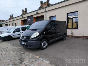 Melns Renault Trafic 2008 Rīga, ar dzinēja tilpumu 2.00 L un nobraukumu 262 tūkst. km par 5500 €, foto  vietnē AUTOMOTO.COM.LV