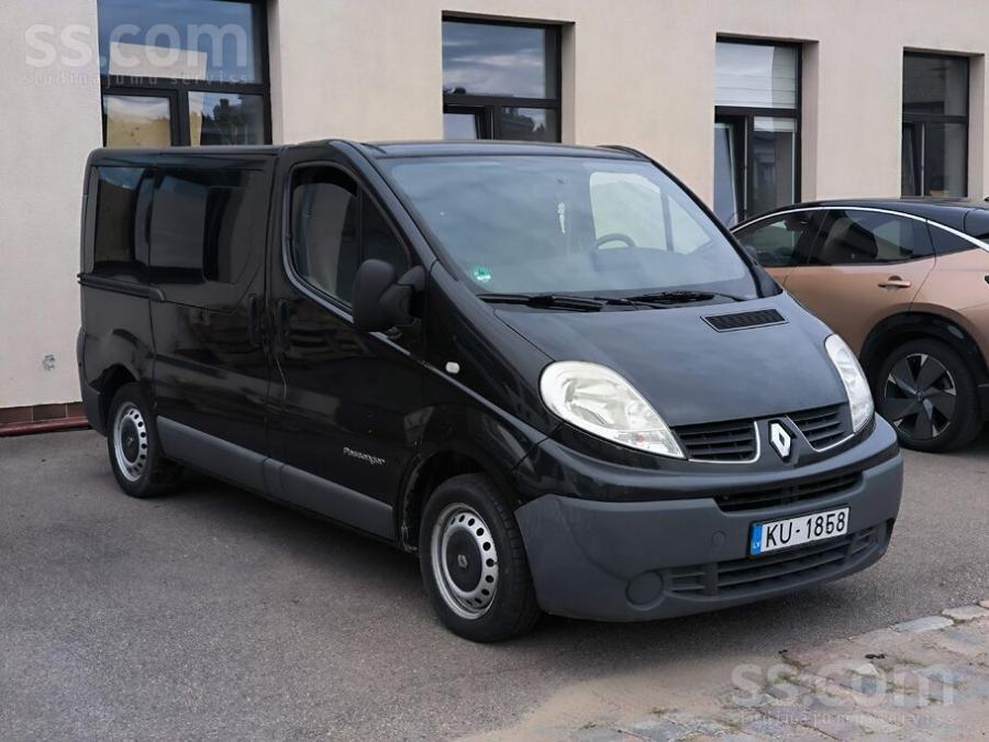 Melns Renault Trafic 2008 Rīga, ar dzinēja tilpumu 2.00 L un nobraukumu 262 tūkst. km par 5500 €, foto 4 vietnē AUTOMOTO.COM.LV