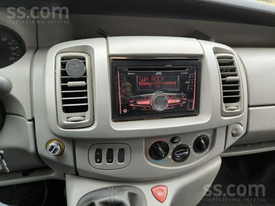 Melns Renault Trafic 2008 Rīga, ar dzinēja tilpumu 2.00 L un nobraukumu 262 tūkst. km par 5500 €, foto 9 vietnē AUTOMOTO.COM.LV