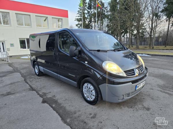 Melns Renault Trafic 2009 Radviliškis, ar dzinēja tilpumu 2.50 L un nobraukumu 338 tūkst. km par 6450 €, foto 2 vietnē AUTOMOTO.COM.LV
