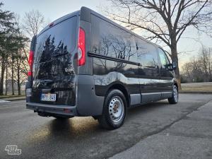 Black Renault Trafic 2009 in Radviliskis, with an engine capacity of 2.50 L and mileage of 338 thousand km for 6450 €, photo 7 on AUTOMOTO.COM.LV
