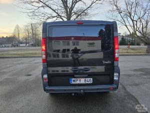 Black Renault Trafic 2009 in Radviliskis, with an engine capacity of 2.50 L and mileage of 338 thousand km for 6450 €, photo 10 on AUTOMOTO.COM.LV