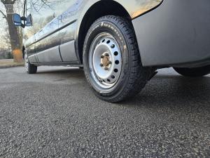 Black Renault Trafic 2009 in Radviliskis, with an engine capacity of 2.50 L and mileage of 338 thousand km for 6450 €, photo 16 on AUTOMOTO.COM.LV