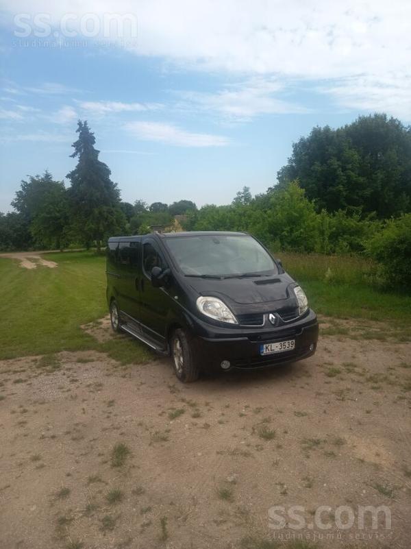 Melns Renault Trafic 2009 Liepāja, ar dzinēja tilpumu 2.00 L un nobraukumu 353 tūkst. km par 5700 €, foto 1 vietnē AUTOMOTO.COM.LV