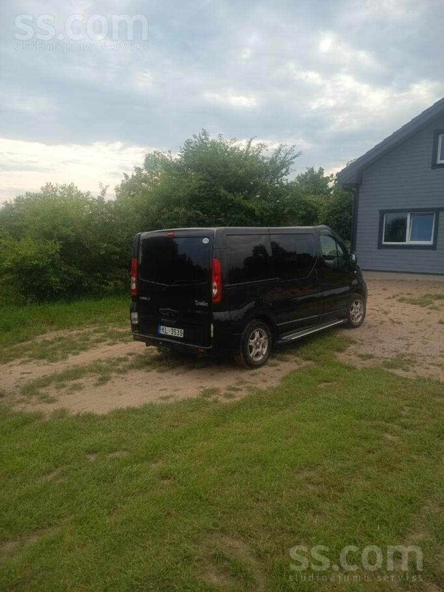 Melns Renault Trafic 2009 Liepāja, ar dzinēja tilpumu 2.00 L un nobraukumu 353 tūkst. km par 5700 €, foto 6 vietnē AUTOMOTO.COM.LV