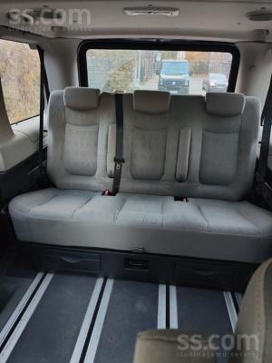 Melns Renault Trafic 2009 Rīga, ar dzinēja tilpumu 2.50 L un nobraukumu 267 tūkst. km par 8999 €, foto 22 vietnē AUTOMOTO.COM.LV