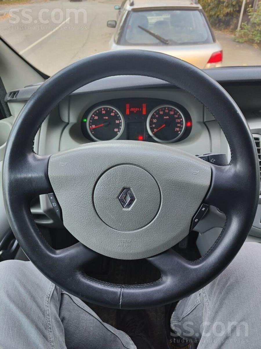 Melns Renault Trafic 2009 Rīga, ar dzinēja tilpumu 2.50 L un nobraukumu 267 tūkst. km par 8999 €, foto 25 vietnē AUTOMOTO.COM.LV