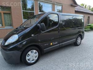 Melns Renault Trafic 2010 Rīga, ar dzinēja tilpumu 2.00 L un nobraukumu 317 tūkst. km par 5550 €, foto  vietnē AUTOMOTO.COM.LV