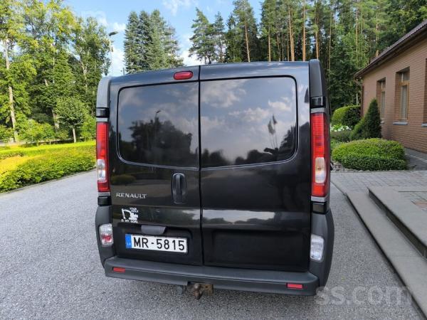 Melns Renault Trafic 2010 Rīga, ar dzinēja tilpumu 2.00 L un nobraukumu 317 tūkst. km par 5550 €, foto 8 vietnē AUTOMOTO.COM.LV