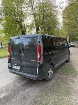 Black Renault Trafic 2010 in Riga, with an engine capacity of 2.50 L and mileage of 350 thousand km for 7008 €, photo  on AUTOMOTO.COM.LV