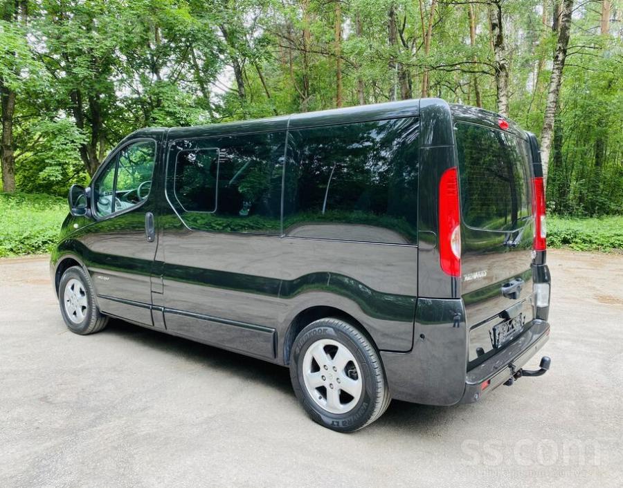 Melns Renault Trafic 2011 Rīga, ar dzinēja tilpumu 2.50 L un nobraukumu 0 tūkst. km par 9750 €, foto 4 vietnē AUTOMOTO.COM.LV
