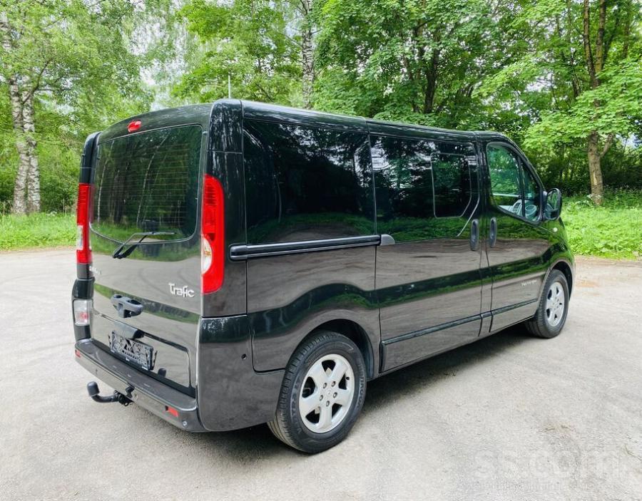 Melns Renault Trafic 2011 Rīga, ar dzinēja tilpumu 2.50 L un nobraukumu 0 tūkst. km par 9750 €, foto 5 vietnē AUTOMOTO.COM.LV