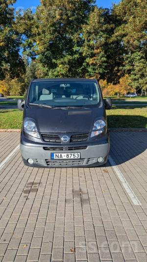 Melns Renault Trafic 2011 Rīga, ar dzinēja tilpumu 2.00 L un nobraukumu 250 tūkst. km par 4500 €, foto 4 vietnē AUTOMOTO.COM.LV
