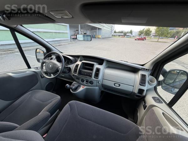 Renault Trafic 2011 Rīga vietnē Melns Renault Trafic 2011 Rīga, ar dzinēja tilpumu 2.00 L un nobraukumu 287 tūkst. km par 8900 €, foto 10 vietnē AUTOMOTO.COM.LV