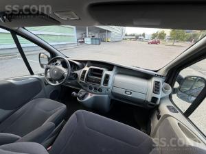 Melns Renault Trafic 2011 Rīga, ar dzinēja tilpumu 2.00 L un nobraukumu 287 tūkst. km par 8900 €, foto 10 vietnē AUTOMOTO.COM.LV