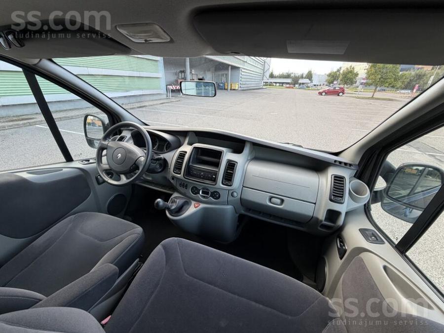 Melns Renault Trafic 2011 Rīga, ar dzinēja tilpumu 2.00 L un nobraukumu 287 tūkst. km par 8900 €, foto 10 vietnē AUTOMOTO.COM.LV