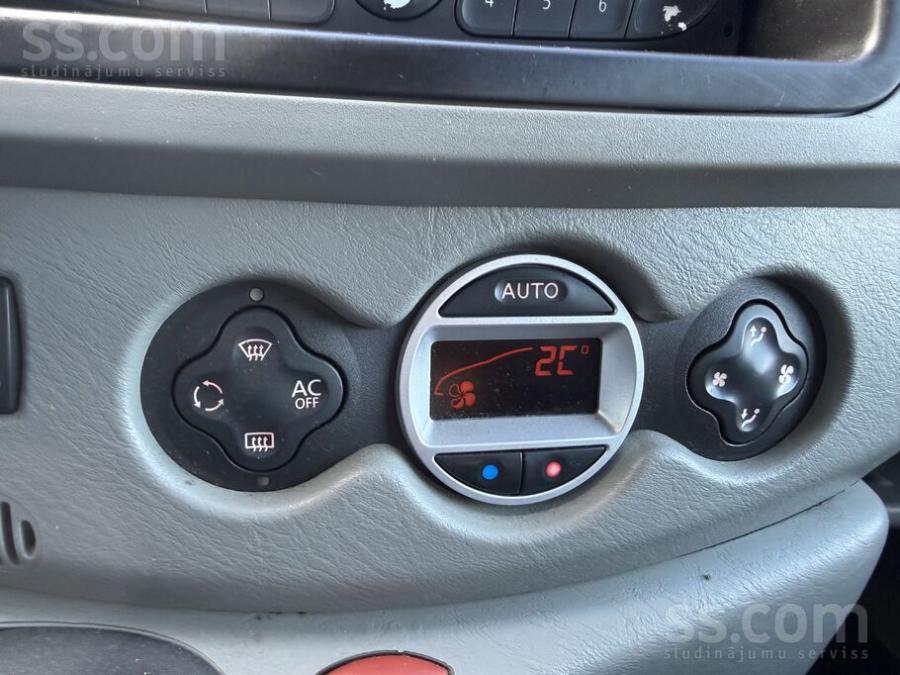 Melns Renault Trafic 2011 Rīga, ar dzinēja tilpumu 2.00 L un nobraukumu 287 tūkst. km par 8900 €, foto 14 vietnē AUTOMOTO.COM.LV