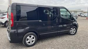 Melns Renault Trafic 2012 Marijampole, ar dzinēja tilpumu 2.00 L un nobraukumu 241 tūkst. km par 11990 €, foto 14 vietnē AUTOMOTO.COM.LV