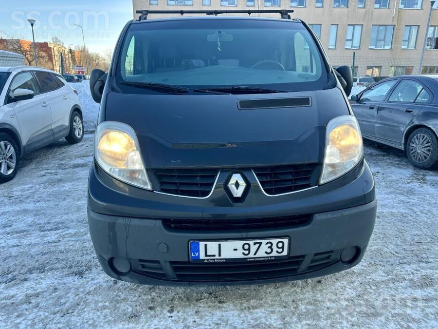 Melns Renault Trafic 2012 Rīga, ar dzinēja tilpumu 2.00 L un nobraukumu 330 tūkst. km par 9500 €, foto 3 vietnē AUTOMOTO.COM.LV