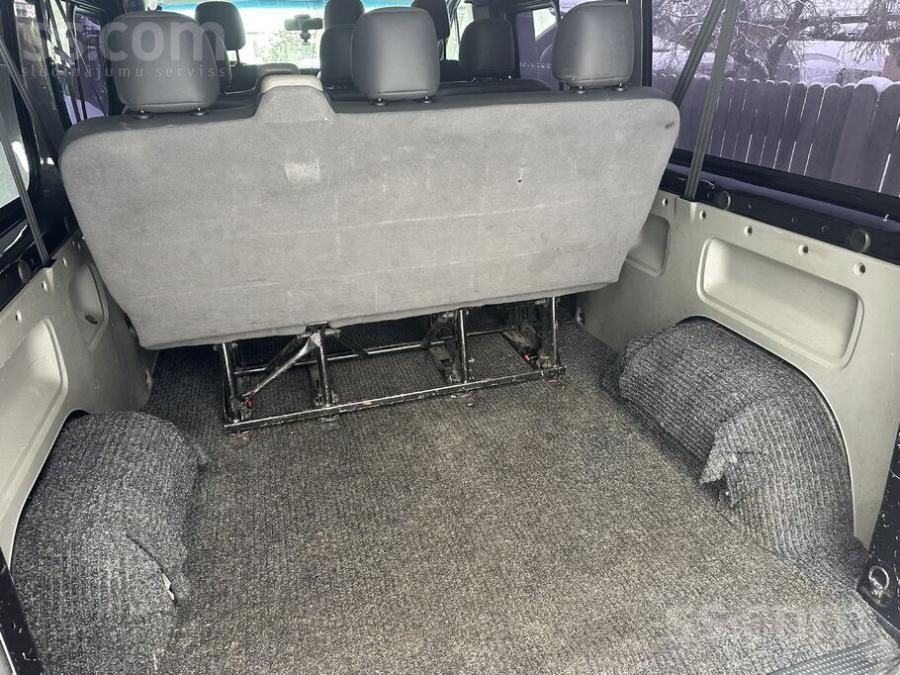 Melns Renault Trafic 2012 Rīga, ar dzinēja tilpumu 2.00 L un nobraukumu 330 tūkst. km par 9500 €, foto 10 vietnē AUTOMOTO.COM.LV