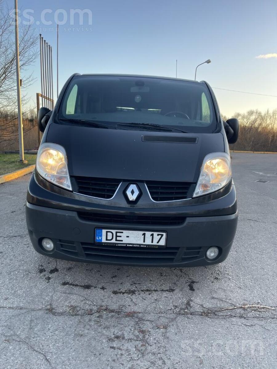 Melns Renault Trafic 2013 Rīga, ar dzinēja tilpumu 2.00 L un nobraukumu 298 tūkst. km par 5900 €, foto 1 vietnē AUTOMOTO.COM.LV