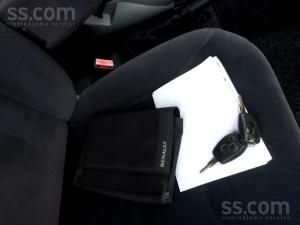 Black Renault Trafic 2013 in Riga, with an engine capacity of 2.00 L and mileage of 296 thousand km for 11990 €, photo 15 on AUTOMOTO.COM.LV