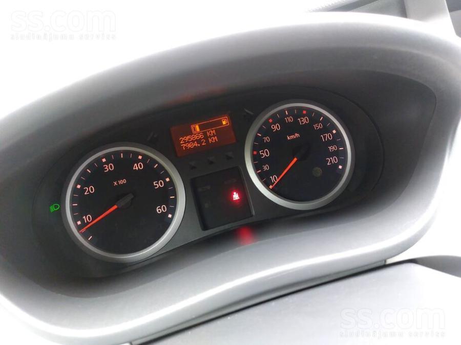 Black Renault Trafic 2013 in Riga, with an engine capacity of 2.00 L and mileage of 296 thousand km for 11990 €, photo 18 on AUTOMOTO.COM.LV