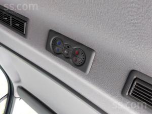 Black Renault Trafic 2013 in Riga, with an engine capacity of 2.00 L and mileage of 296 thousand km for 11990 €, photo 23 on AUTOMOTO.COM.LV