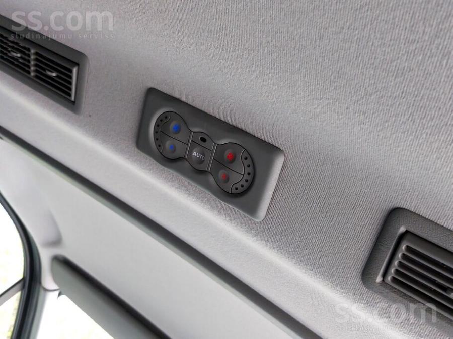 Black Renault Trafic 2013 in Riga, with an engine capacity of 2.00 L and mileage of 296 thousand km for 11990 €, photo 23 on AUTOMOTO.COM.LV