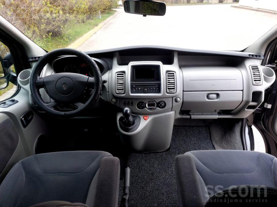 Black Renault Trafic 2013 in Riga, with an engine capacity of 2.00 L and mileage of 296 thousand km for 11990 €, photo 25 on AUTOMOTO.COM.LV
