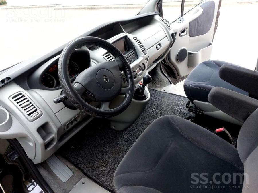 Black Renault Trafic 2013 in Riga, with an engine capacity of 2.00 L and mileage of 296 thousand km for 11990 €, photo 32 on AUTOMOTO.COM.LV